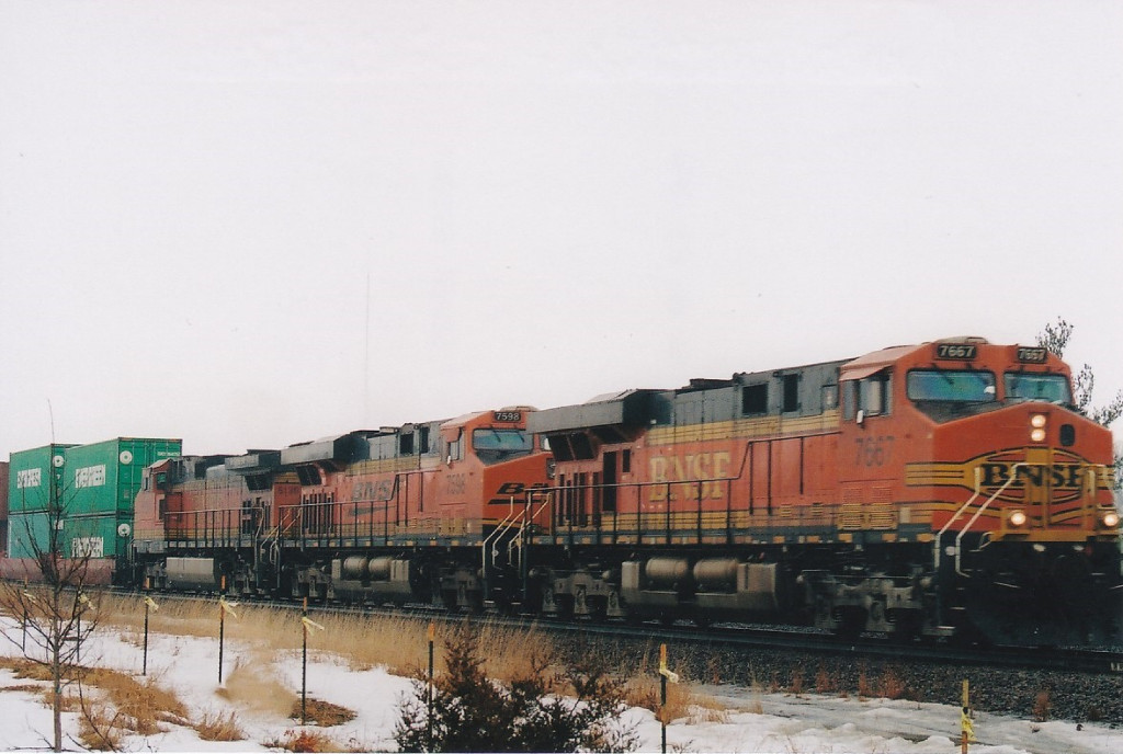 BNSF 7667 West